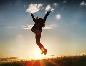 BREAK THROUGH YOUR LIMITATIONS (FREE TAPPING EVENT) - Jenny Clift Coaching